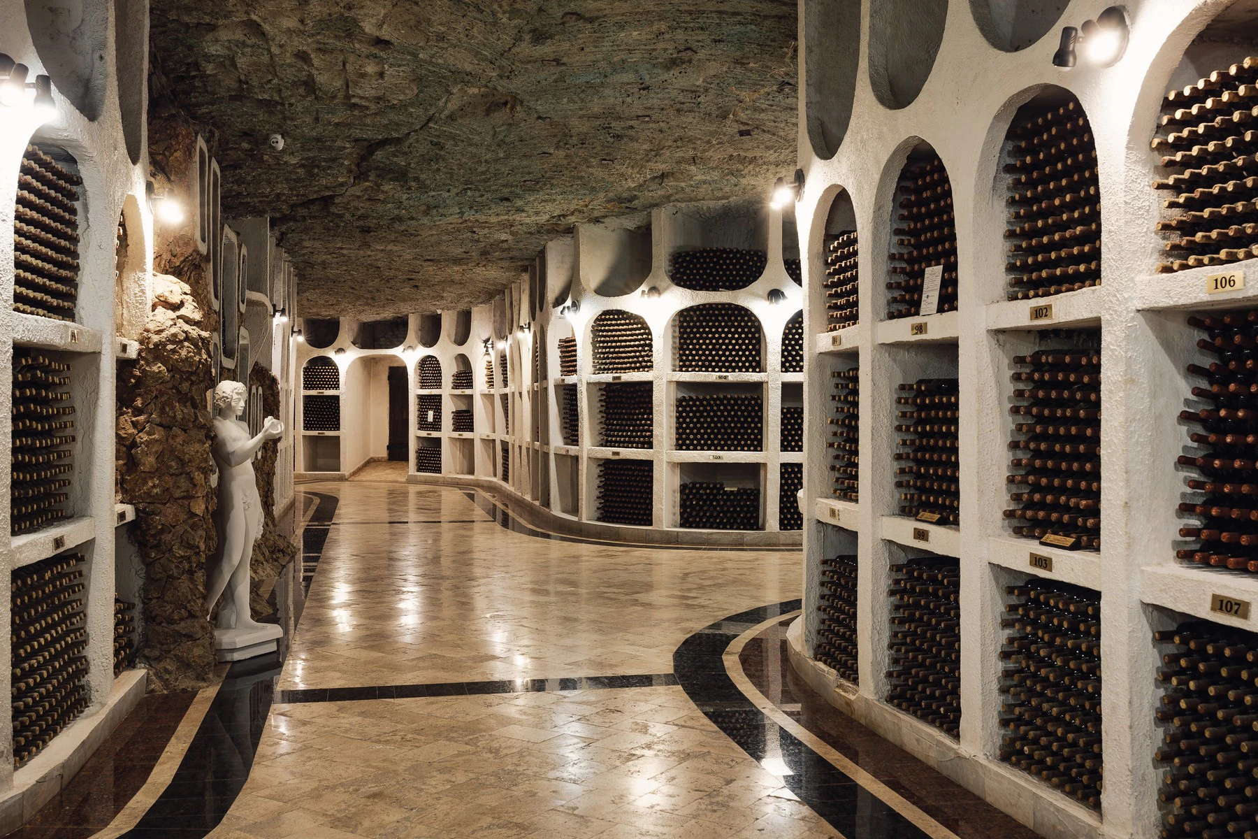 Moldova Day Tour: Cricova, Orhei & Curchi Highlights